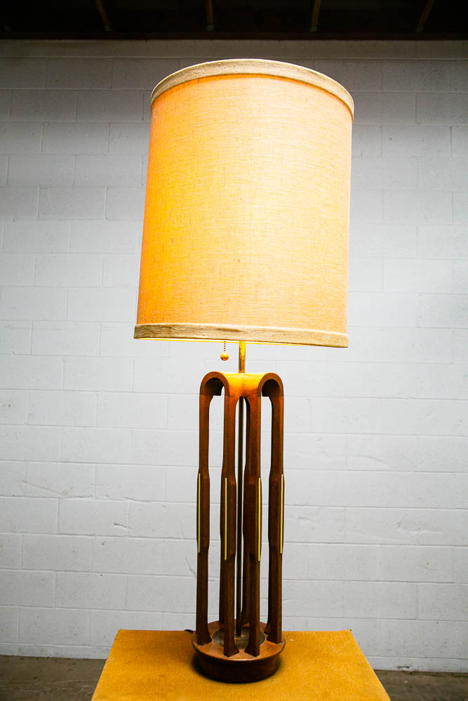 Mid Century Modern Lamp Table Light lighting Sculpted Walnut Brass ...