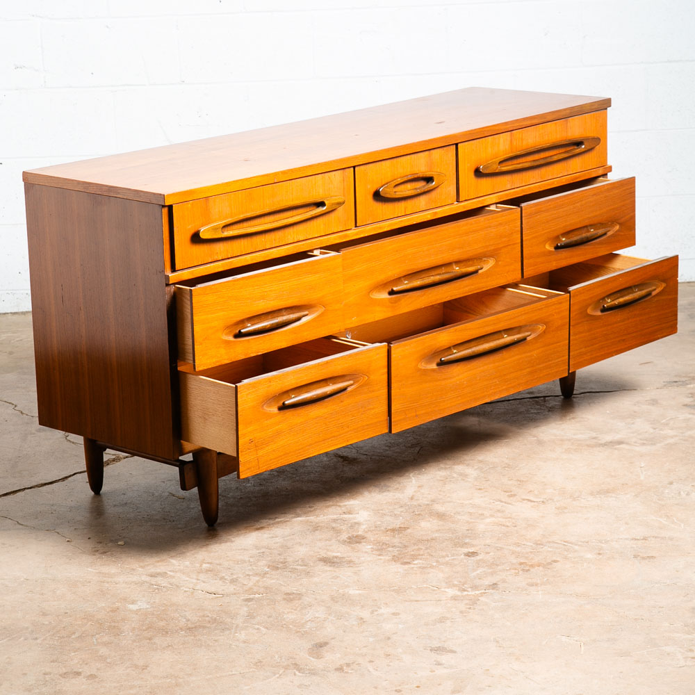 Mid Century Modern Dresser Credenza 9 Drawer Vintage Walnut Lane Danish Drexel | Mid Century ...