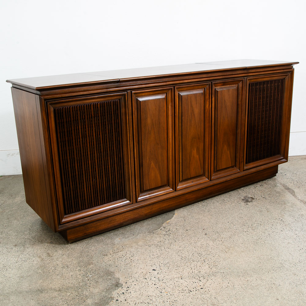 Mid Century Modern Stereo Console Credenza Fisher Statesman Radio ...